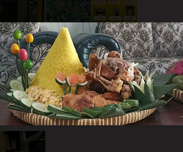 NASI TUMPENG AYAM KAMPUNG | Prima Center Desa Mandiri Budaya